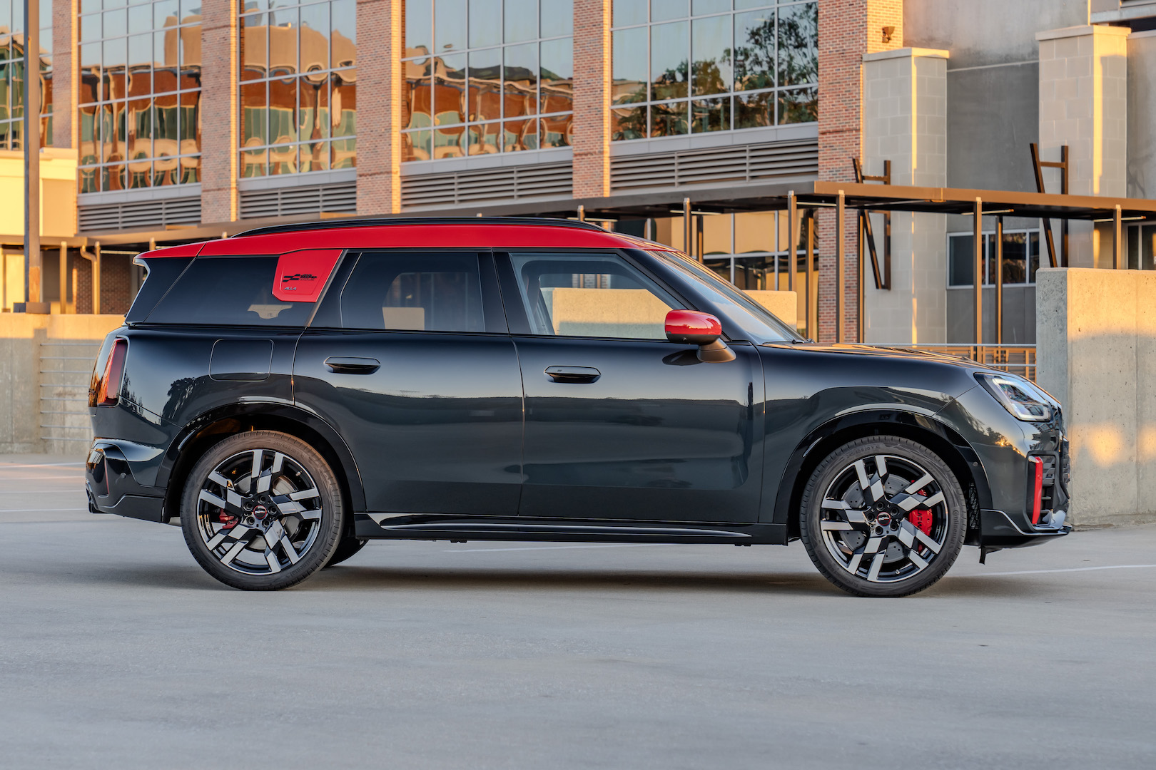 2024 Mini Countryman JCW: 312 HP and a 'Go-Kart' Mode