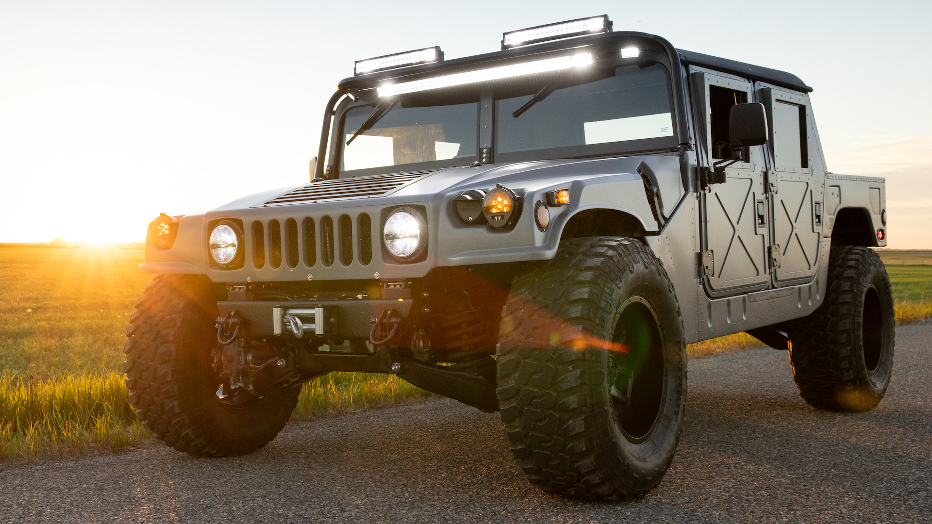 'Cyber-Hummer' H1 Could Crush a GMC Hummer EV Off-Road