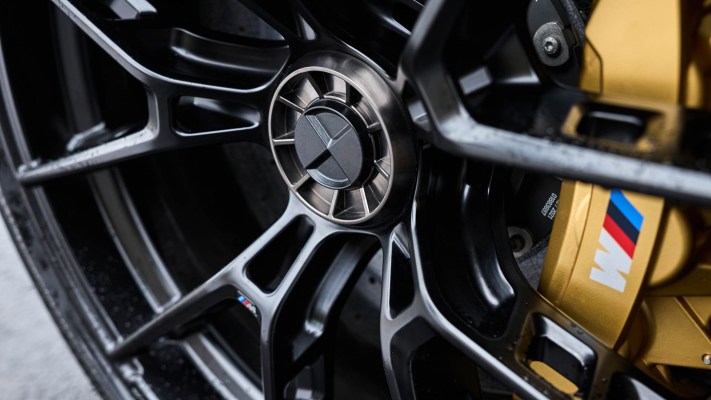 BMW's $13,000 Center-Lock Wheels Lack Tools, Aren't Sold in US