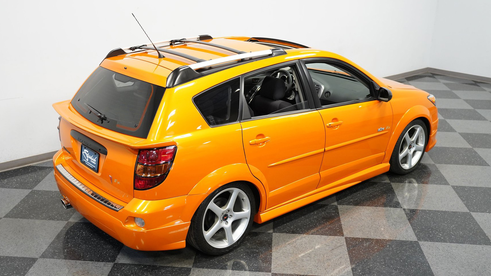 You Can Buy the Nicest Pontiac Vibe Left in This Cruel World for $25,000