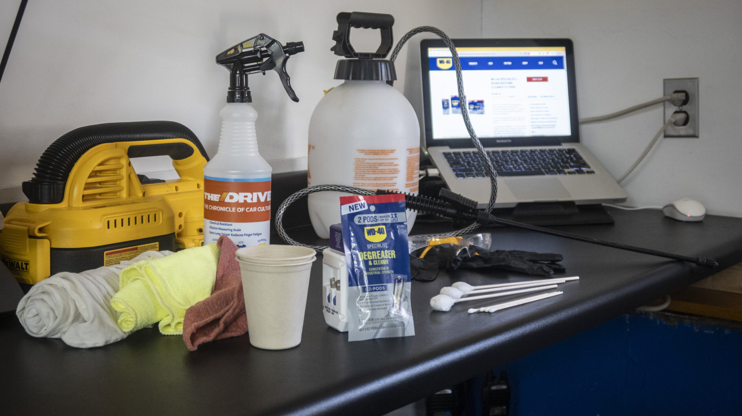 Engine-Cleaning Techniques for Sensitive Old Cars