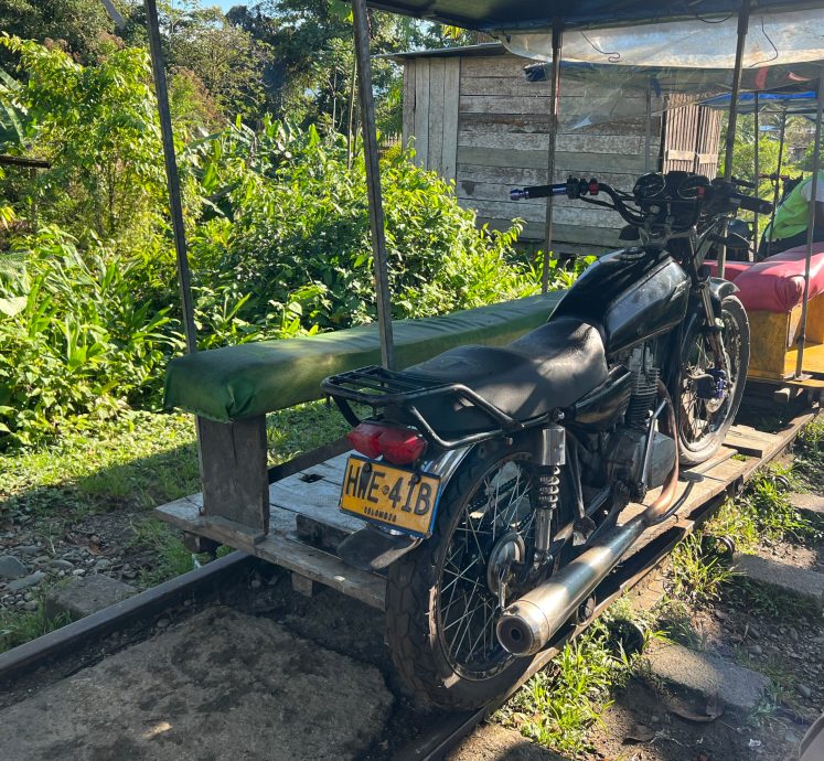 Colombia’s Motorcycle Rail Cars Are Terrifyingly Simple Public ...