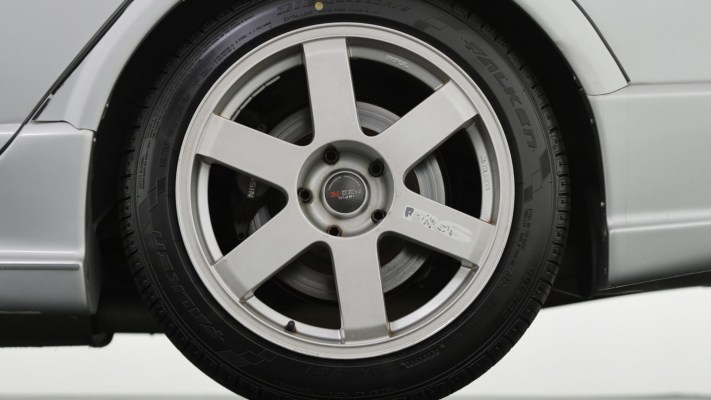 Nissan Skyline Impul R33-R For Sale Is a Rare JDM Sedan Tuned by a Racer