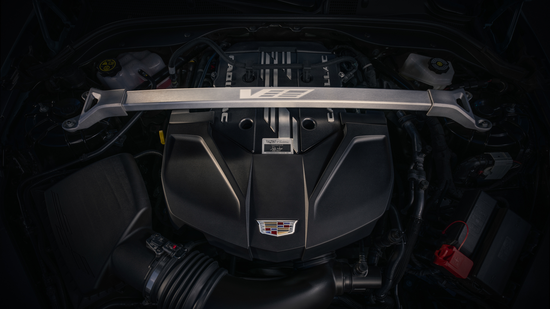 2025 Cadillac CT5-V Blackwing Gets Escalade’s 33-Inch Screen and Super ...