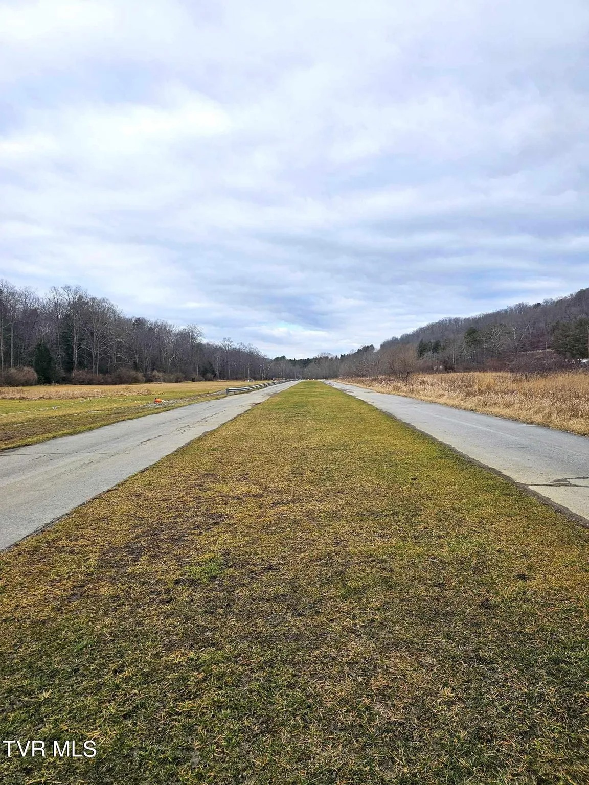One of America’s Sketchiest Drag Strips Is For Sale. It'll Cost You $3. ...