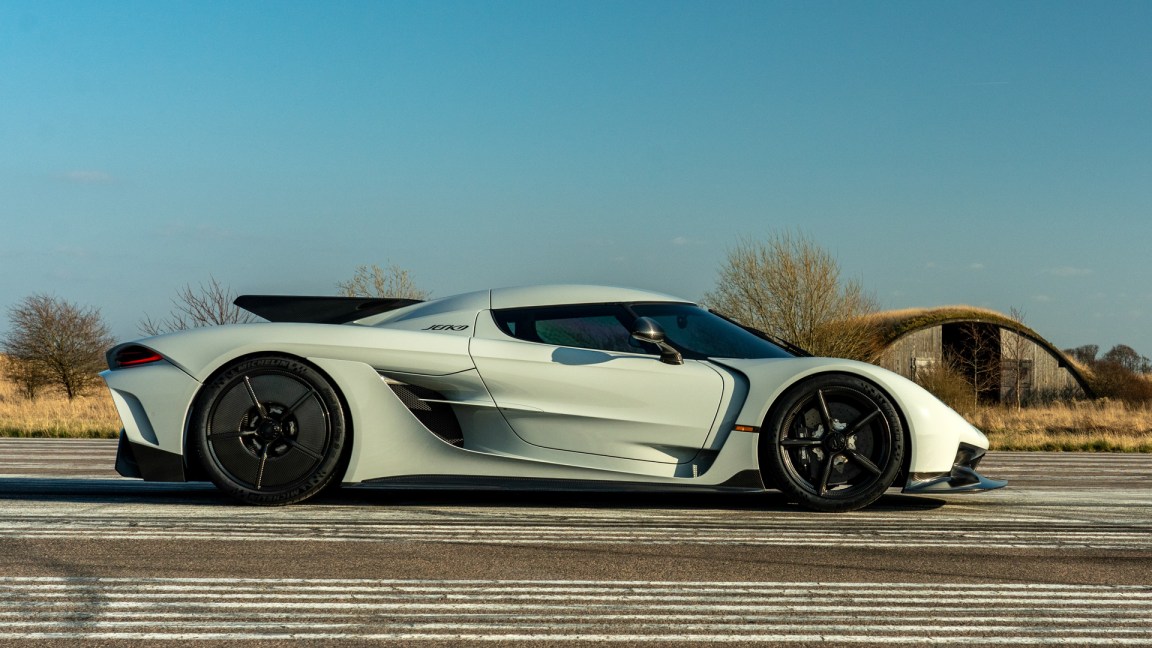 Koenigsegg Calls Out Bugatti and Squares Up for 310-MPH Top Speed ...