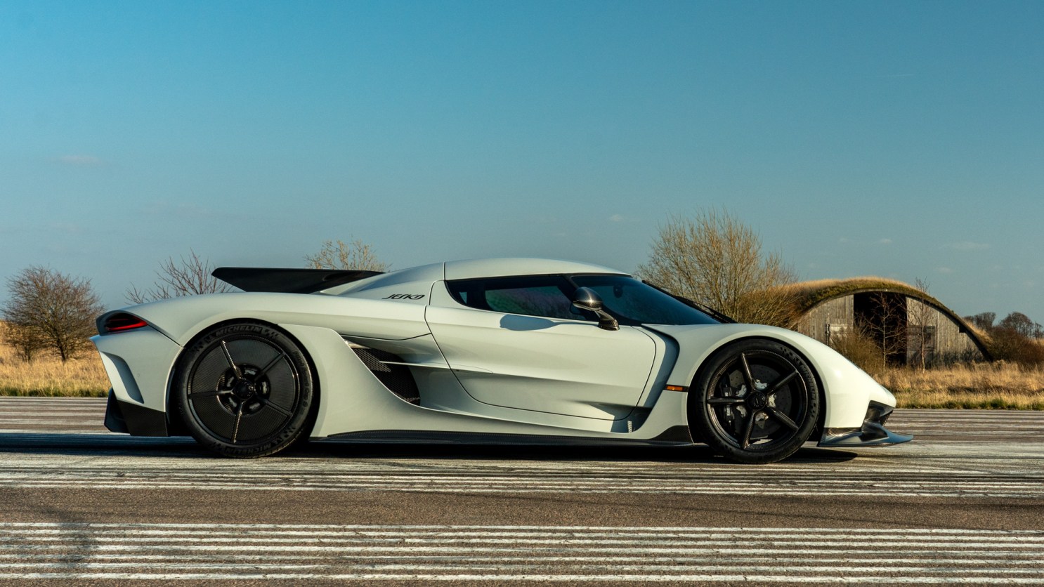 Koenigsegg Calls Out Bugatti and Squares Up for 310-MPH Top Speed ...