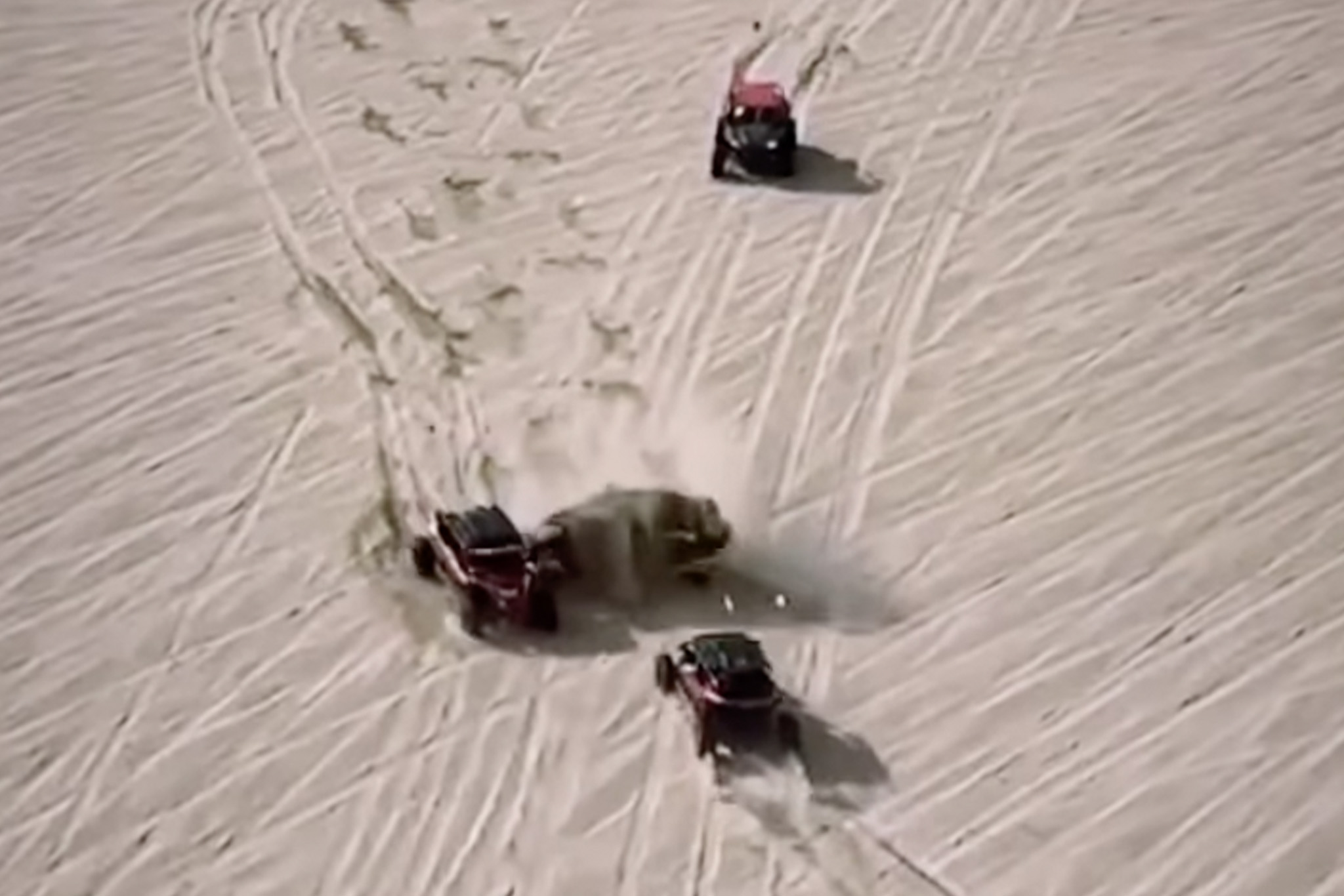 Good Guy UTV Driver Sacrifices His Can-Am to Stop Another Rolling Down ...