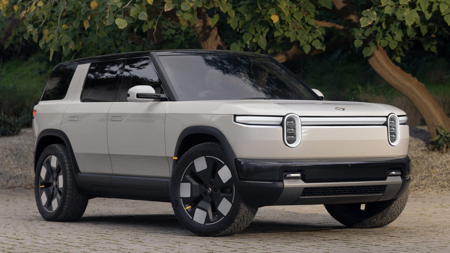 2026 Rivian R2 Arrives With 300-Plus Mile Range, Eyes-Off Driving, 0-60 ...