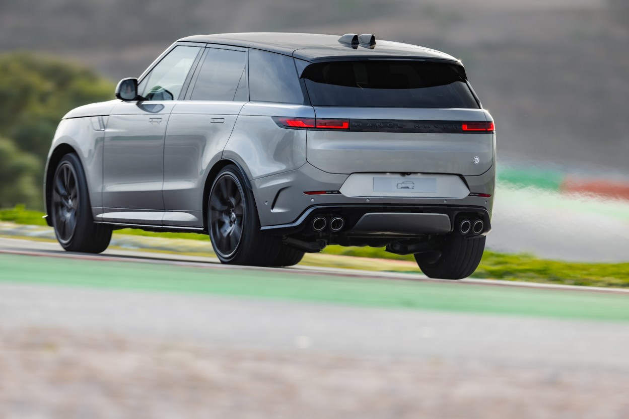 How the Range Rover Sport SV’s Brakes Survived 215 Laps Around an F1 Track
