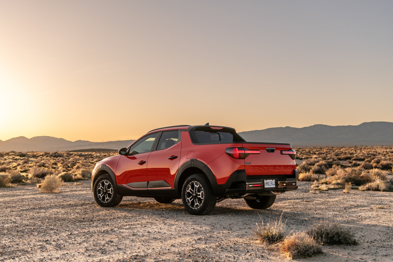 2025 Hyundai Santa Cruz Brings Back Buttons and Gets a New Face