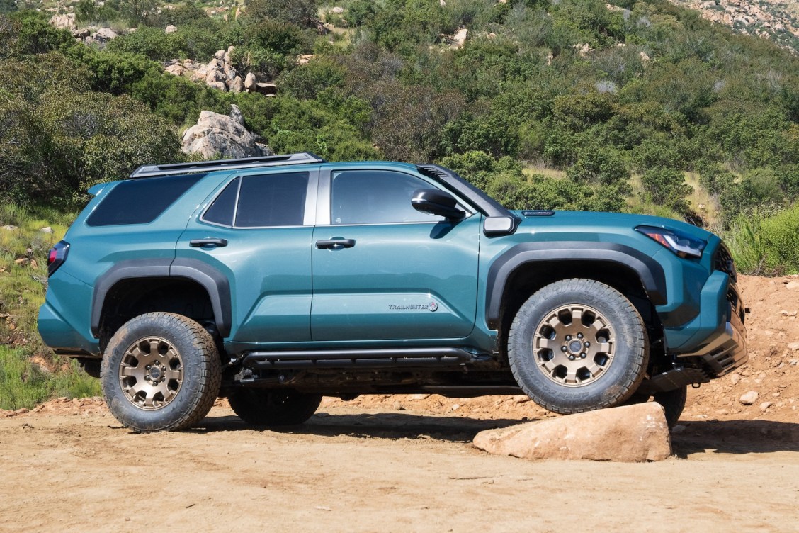 2025 Toyota 4Runner vs New Land Cruiser: What’s the Difference?