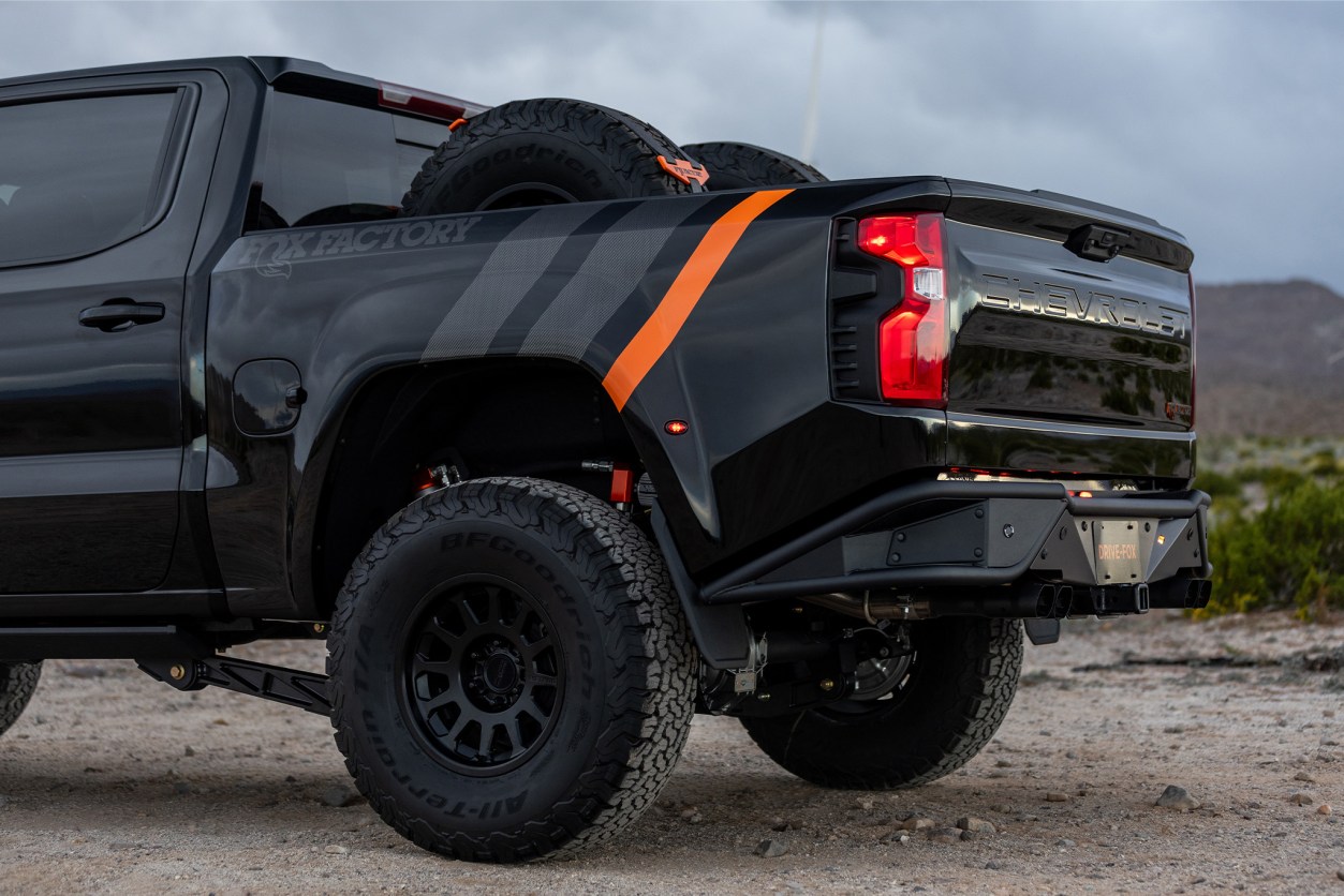 Fox Shocks Will Sell This Skunkworks Silverado With 700 HP and Wild ...