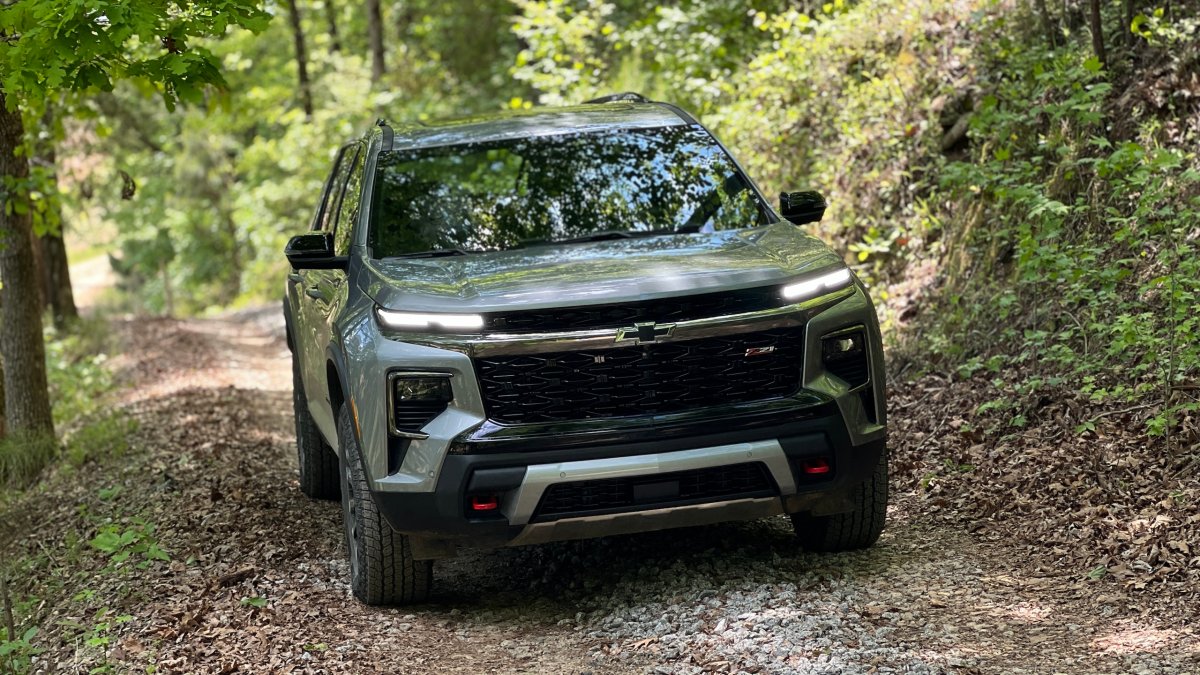 2024 Chevrolet Traverse First Drive Review: Zaddy Looks, Dad-Bod ...