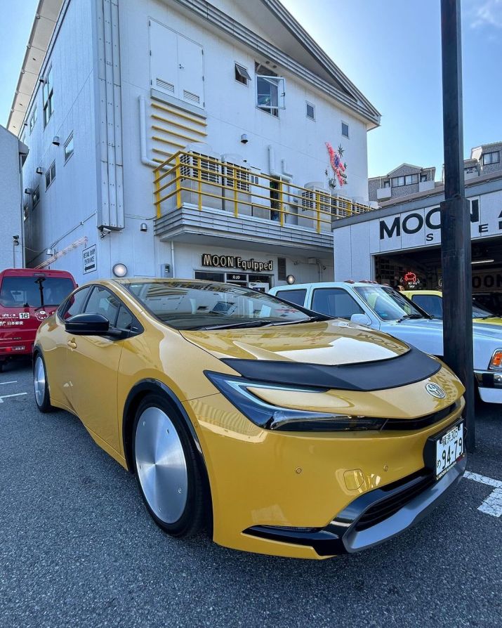 Alert: 2024 Toyota Prius Looks Phenomenal on Moon Disc Wheels