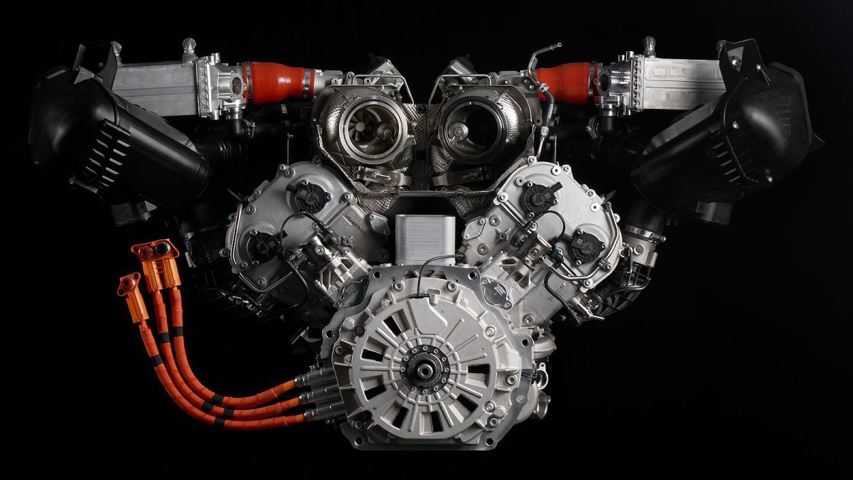 Lamborghini's V10 Replacement Is a 10,000 RPM Hybrid V8