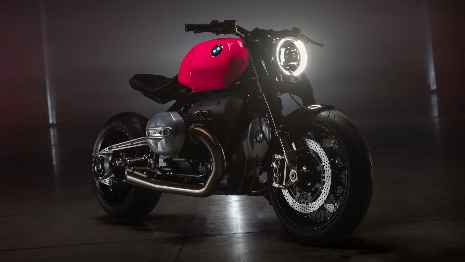 The BMW R 20 Concept Is a Love Letter to the Classic Big Boxer Engine