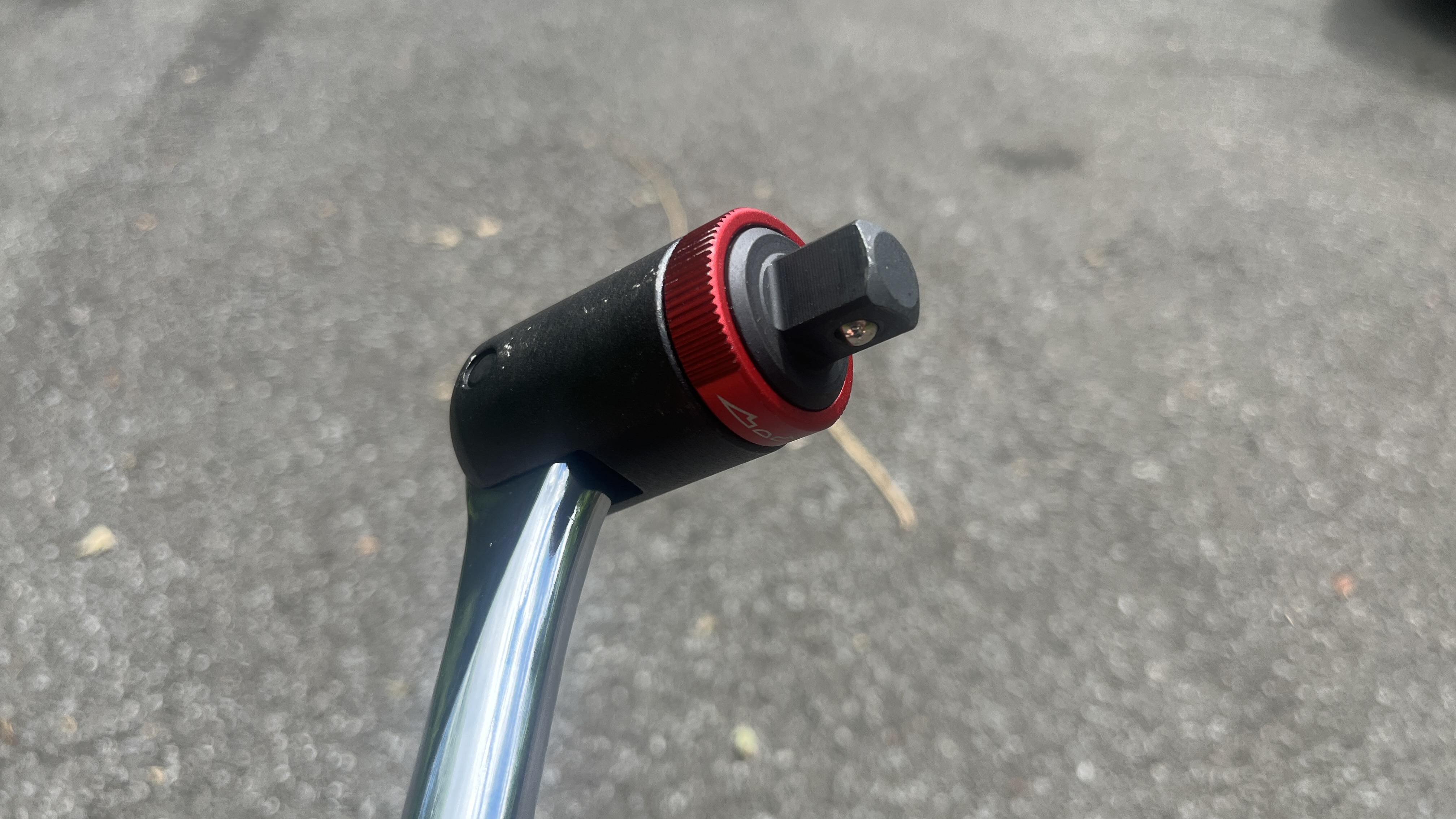 I Made a Nice ‘OEM-Plus’ Tire-Changing Tool Kit You Can Easily Copy