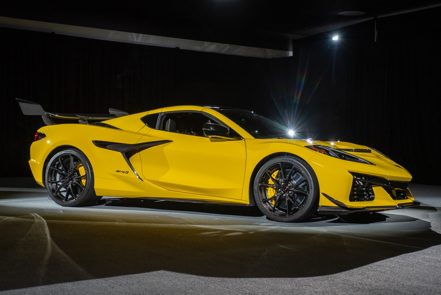 2025 Chevrolet Corvette ZR1 Revealed With Europe-Shaming 1,064-HP V8