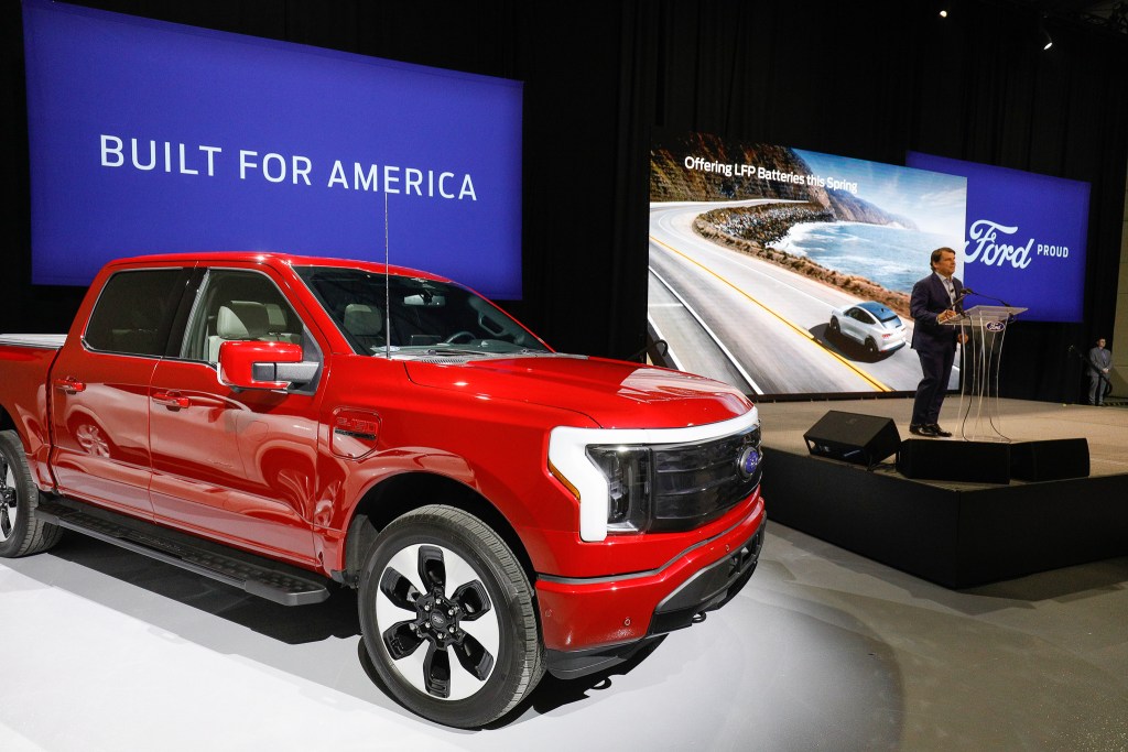 Ford CEO Wants Americans to 'Get Back in Love' With the Small Cars Ford ...