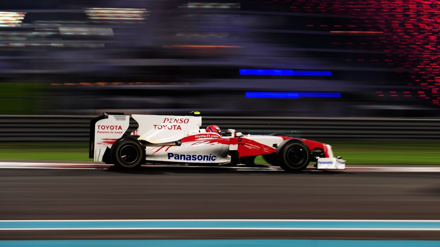 Making a Single Bolt for an F1 Car Takes an Insane Amount of Work
