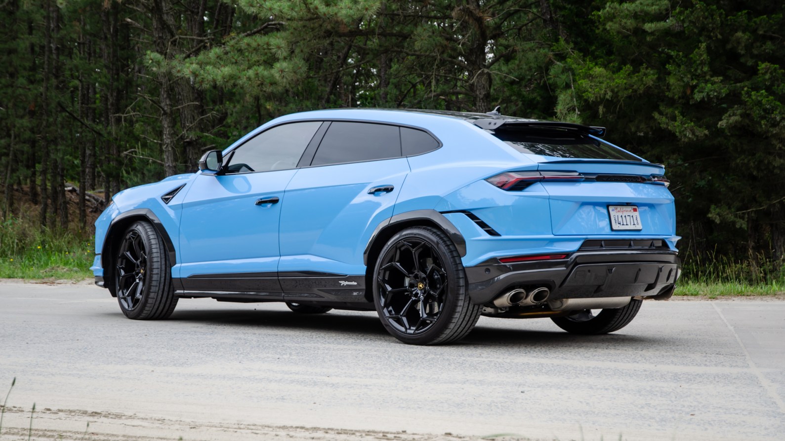 2024 Lamborghini Urus Performante Review: A Physics-Defying Branding ...
