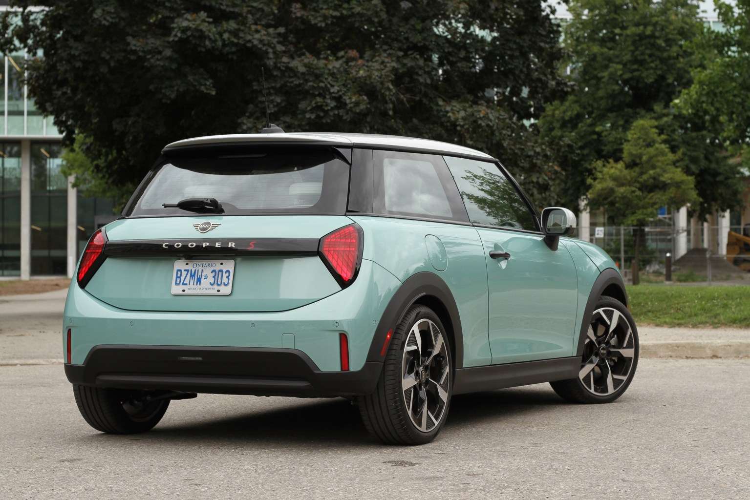 2025 Mini Cooper S Review: Back to School