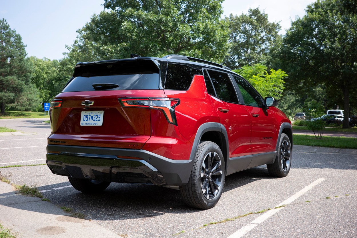2025 Chevrolet Equinox First Drive Review: Now With a Pulse