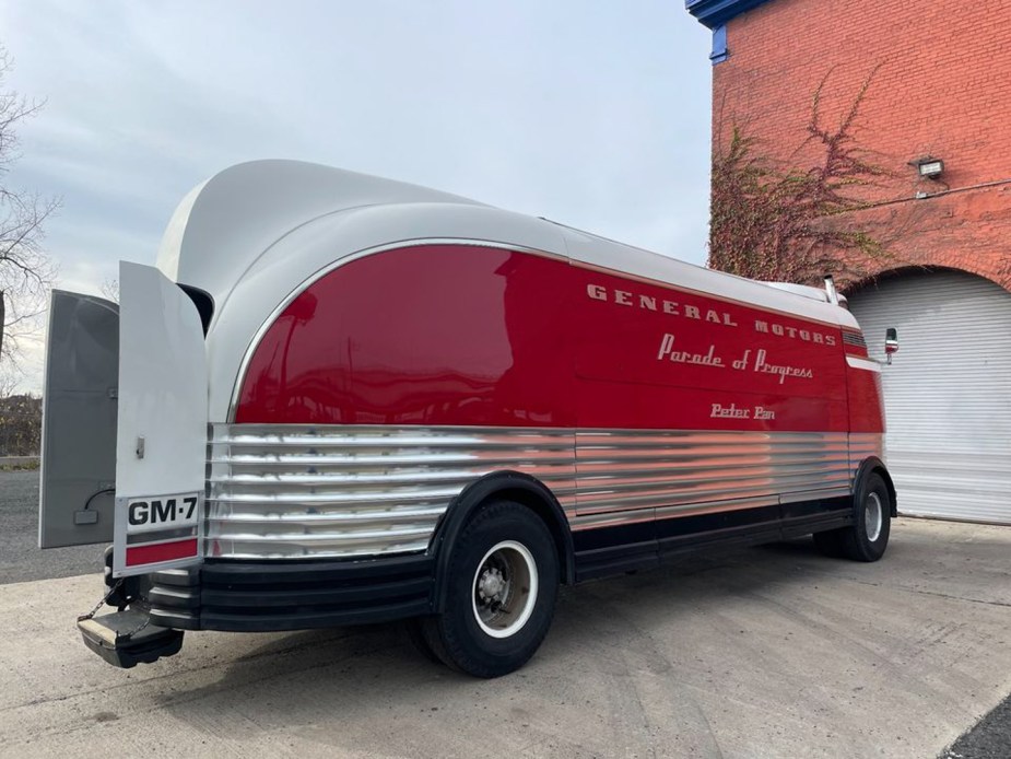 There's an Ultra-Rare 1939 GM Futurliner for Sale on Marketplace Right Now