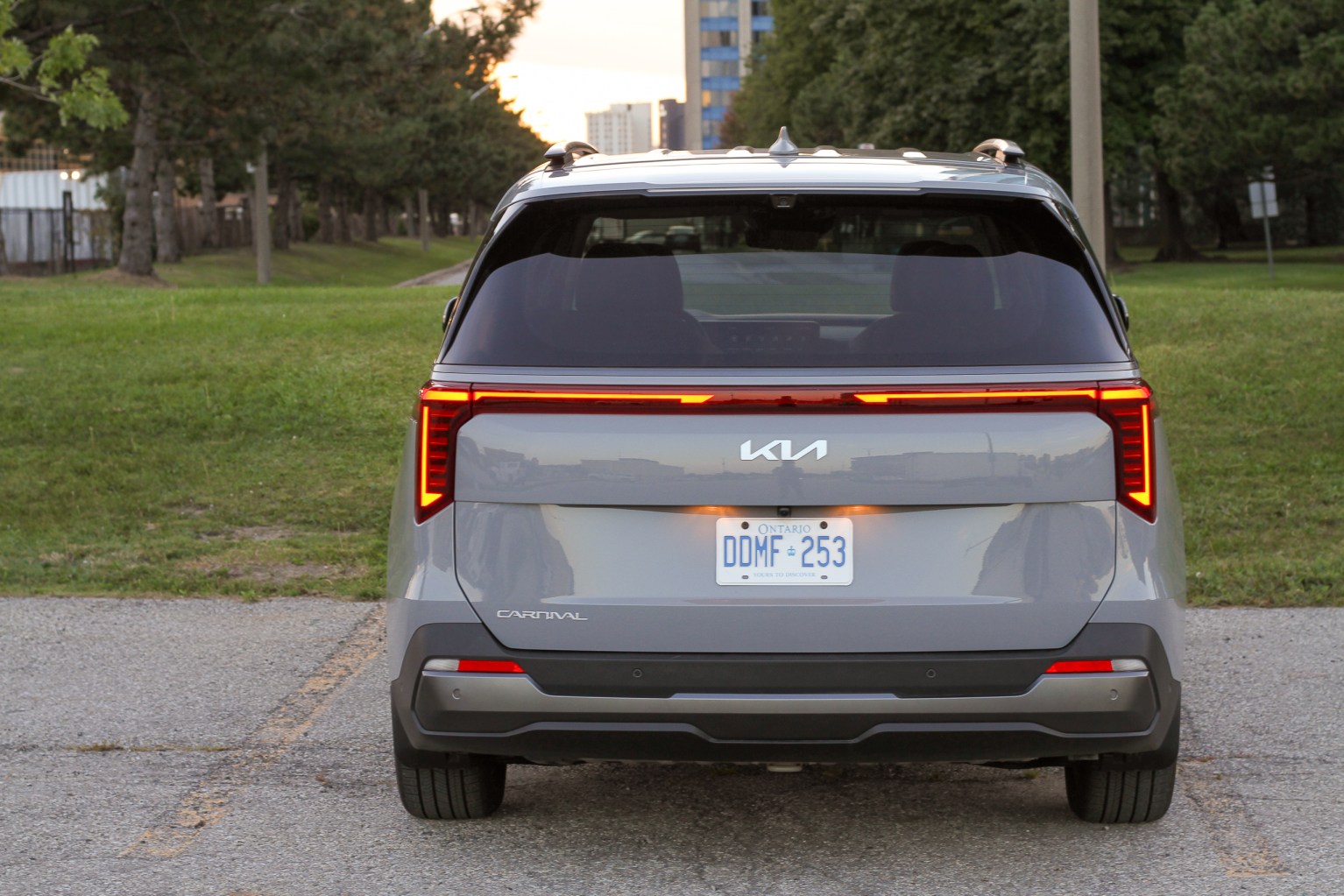 2025 Kia Carnival Review: The Great Minivan You'll Wish You Bought Tomorrow