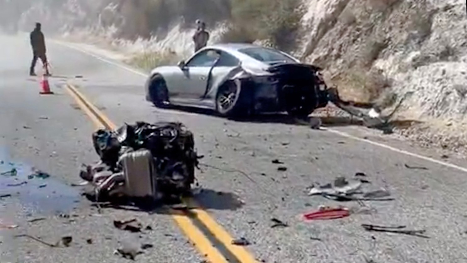 Big Crash Between Two Porsche 911s on Angeles Crest Ripped Engine from Car