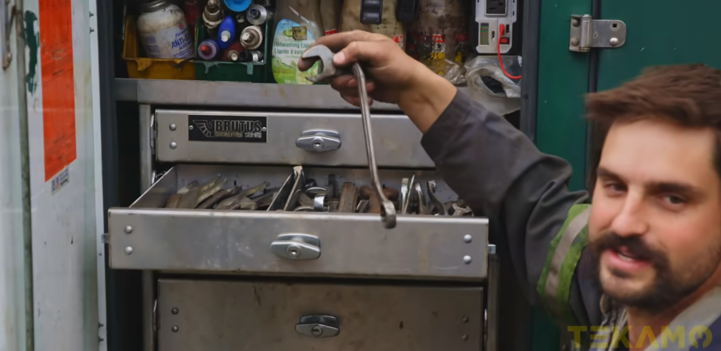 Just Listen to This Extremely Remote Canadian Mechanic Talk About His ...