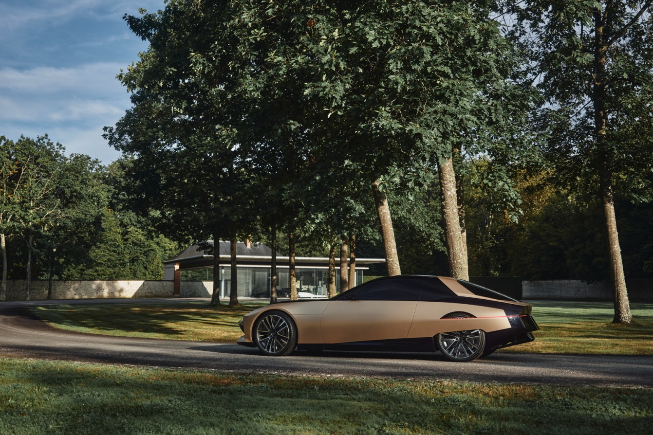 The Iconic Citroen SM Has Been Reborn As God-Tier Concept Luxury Coupe