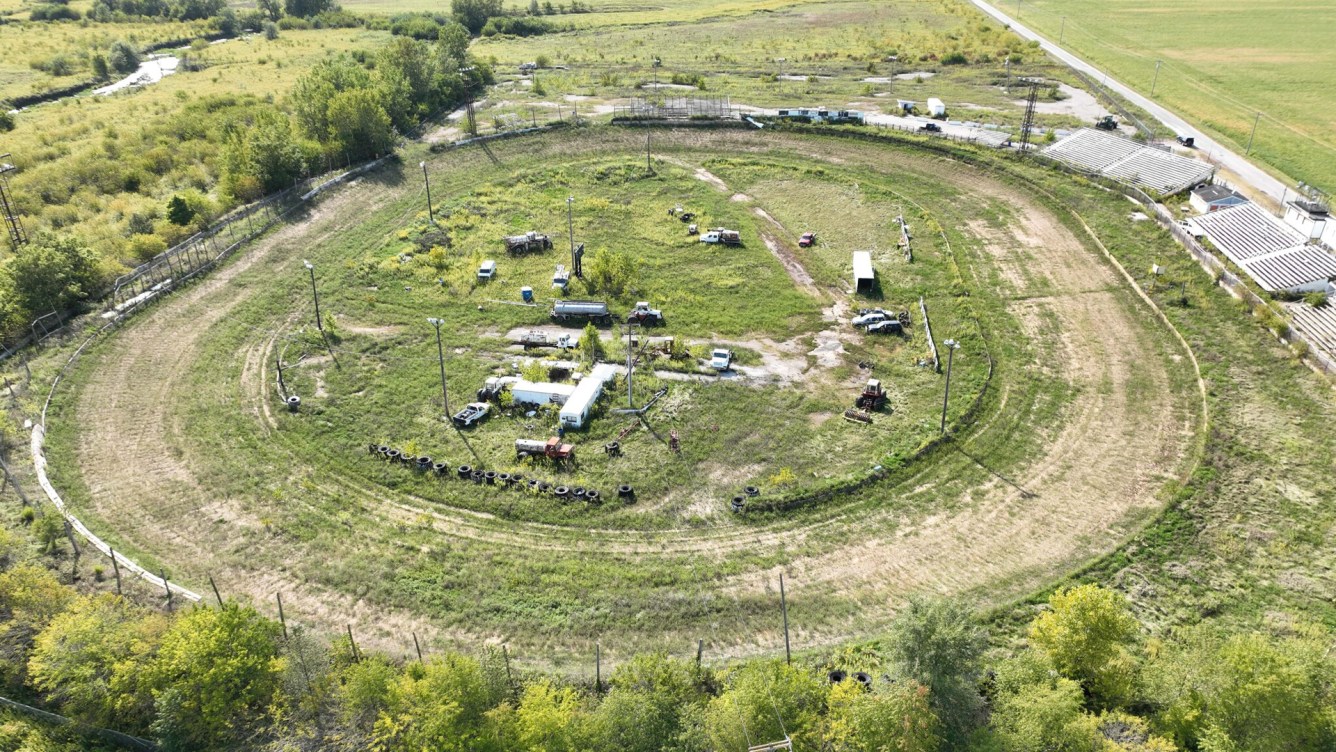 You Can Buy This Abandoned Race Track for Under $500,000