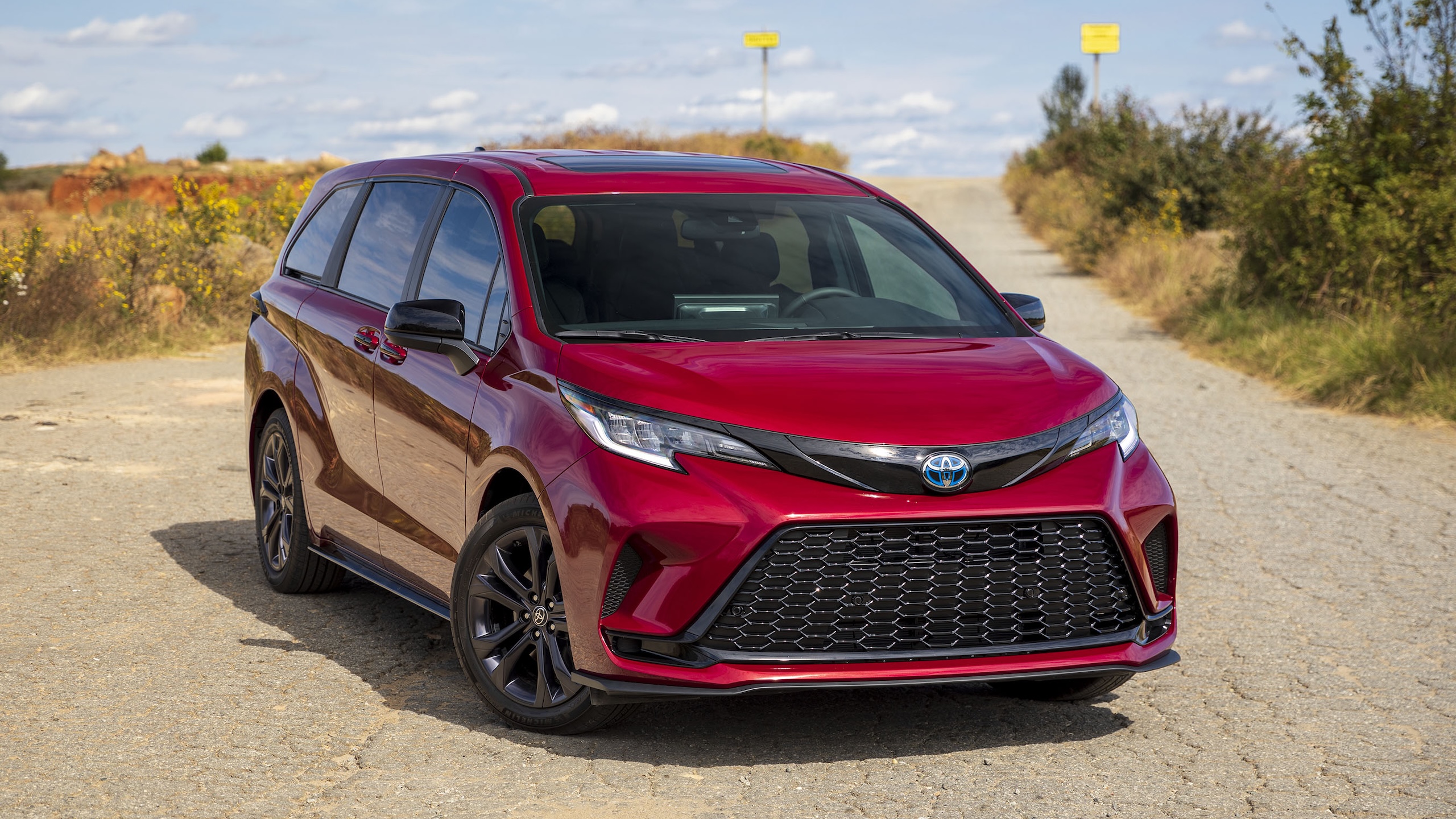 2025 Toyota Sienna Quick Review: The Last Honest Minivan