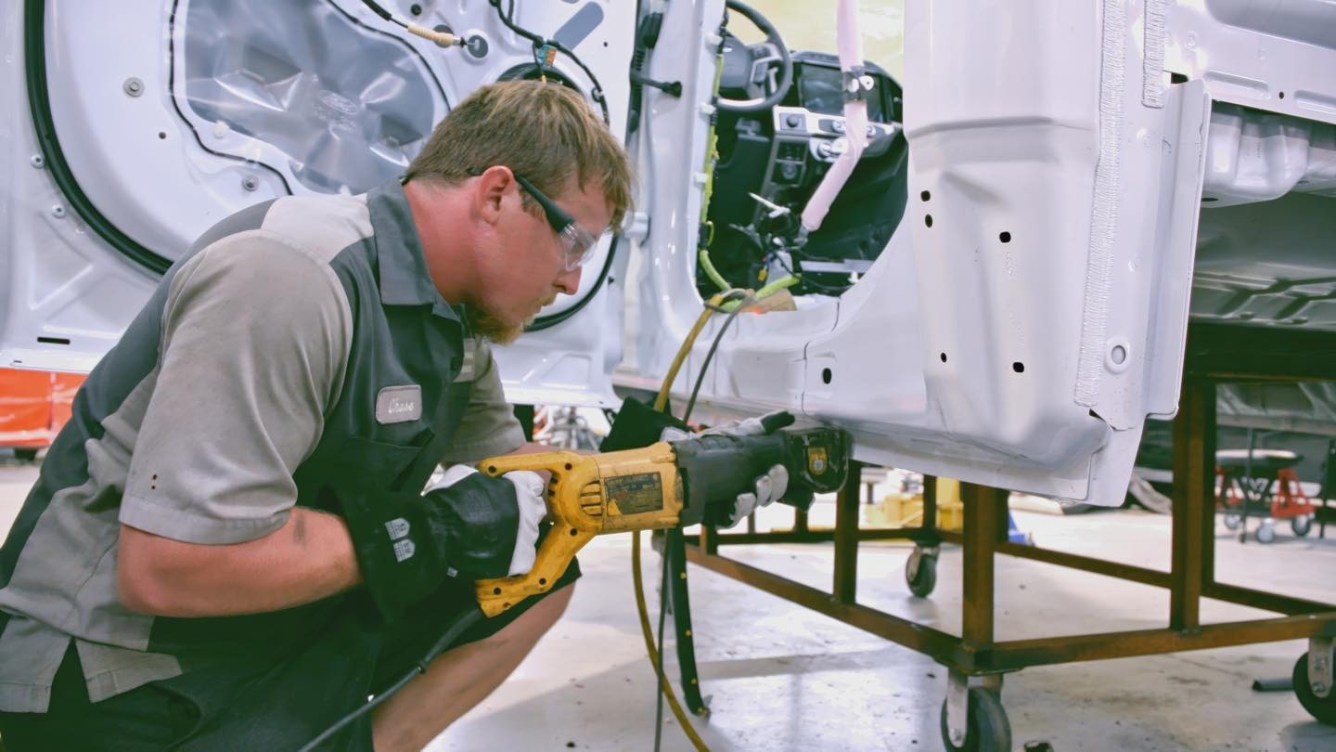 Angry Clients Are Going To War With Famed Texas Diesel Shop to 'Put ...