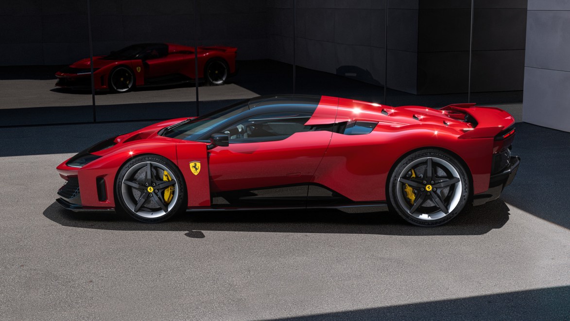 The 2026 Ferrari F80 Is a 1,200-HP, Le Mans-Inspired LaFerrari Successor