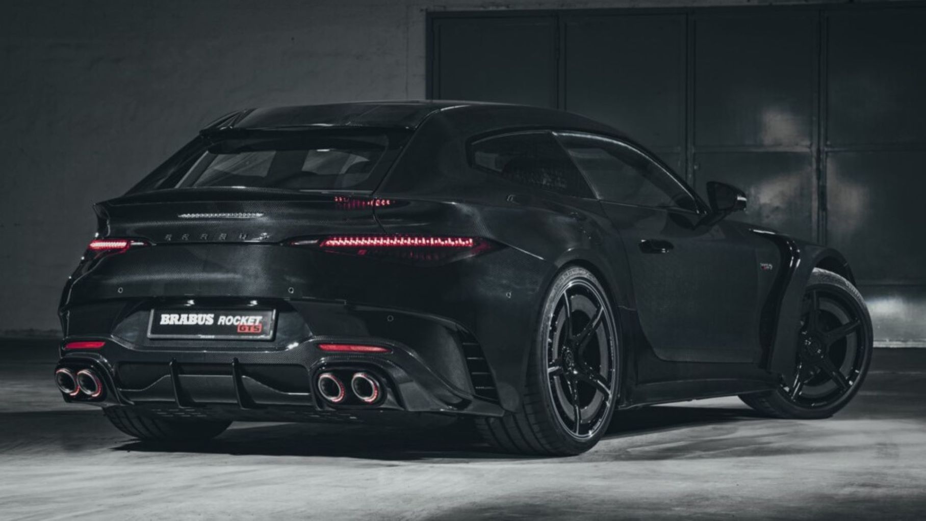 The Brabus Rocket GTS Is a 986-HP Clownshoe Made From a Mercedes SL