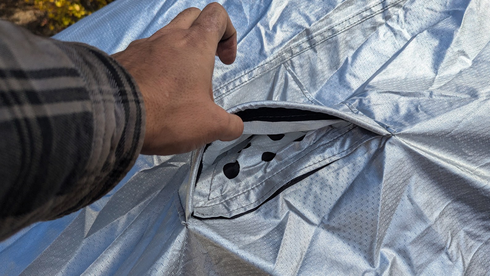 CoverSeal Heavy-Duty Weighted Car Cover Hands-On Reivew