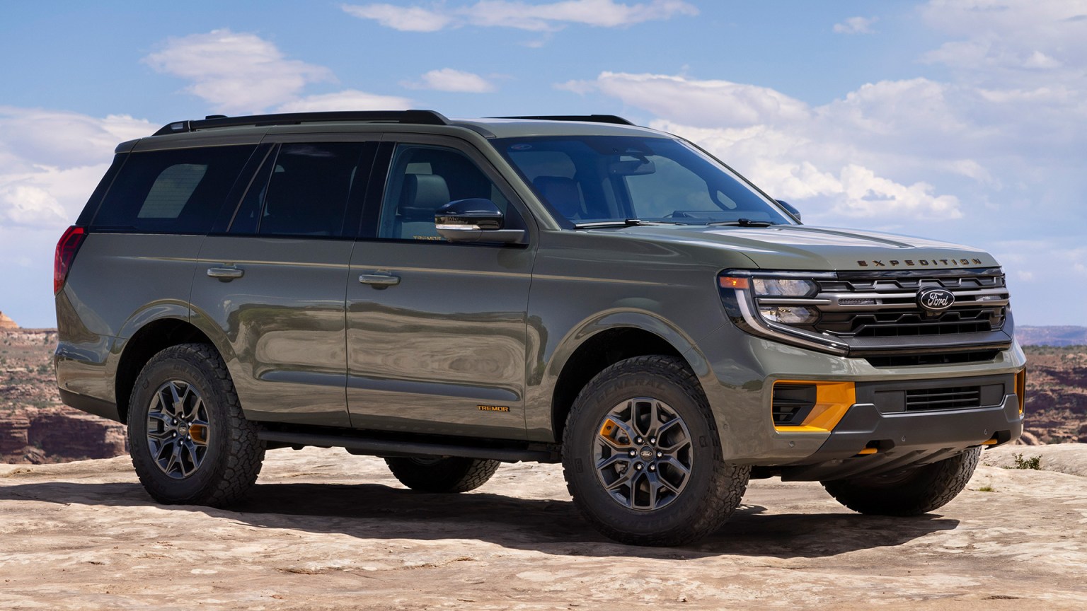 2025 Ford Expedition Tremor Gets the Full-Size Off-Road Formula Right