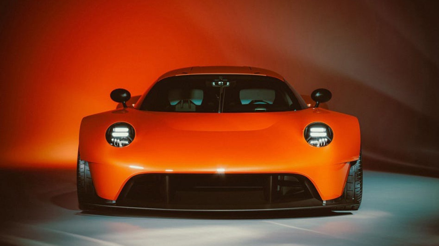 $2M Oilstainlab HF-11 Supercar Has Swappable ICE, EV Motors With Up to ...