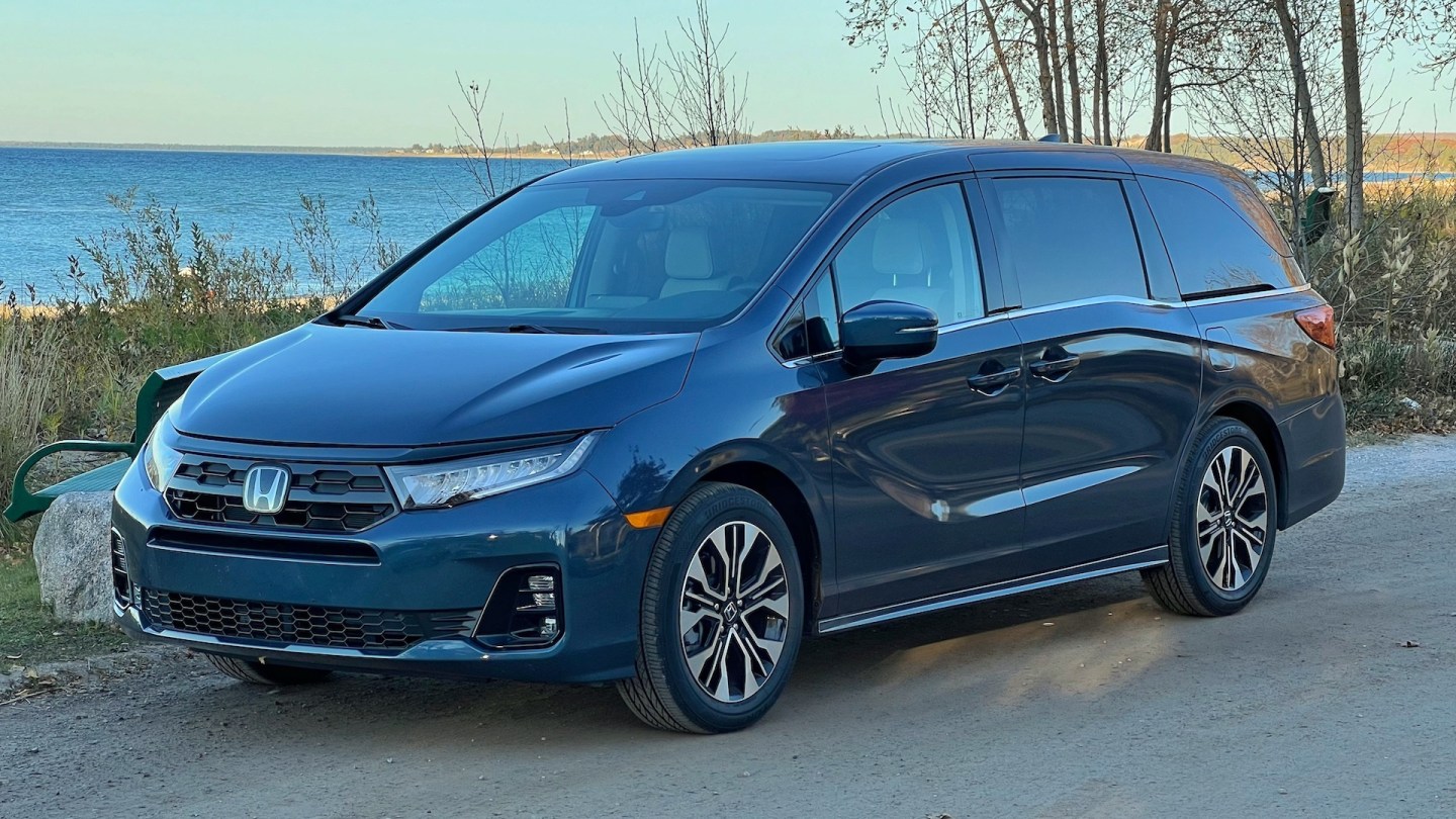 2025 Honda Odyssey Review: The Ultimate Road-Trip Vehicle