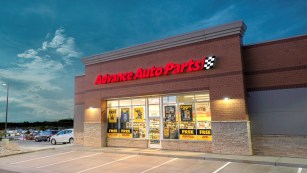 Advance Auto Parts Is Closing 727 Stores, 4 Distribution Centers to ...