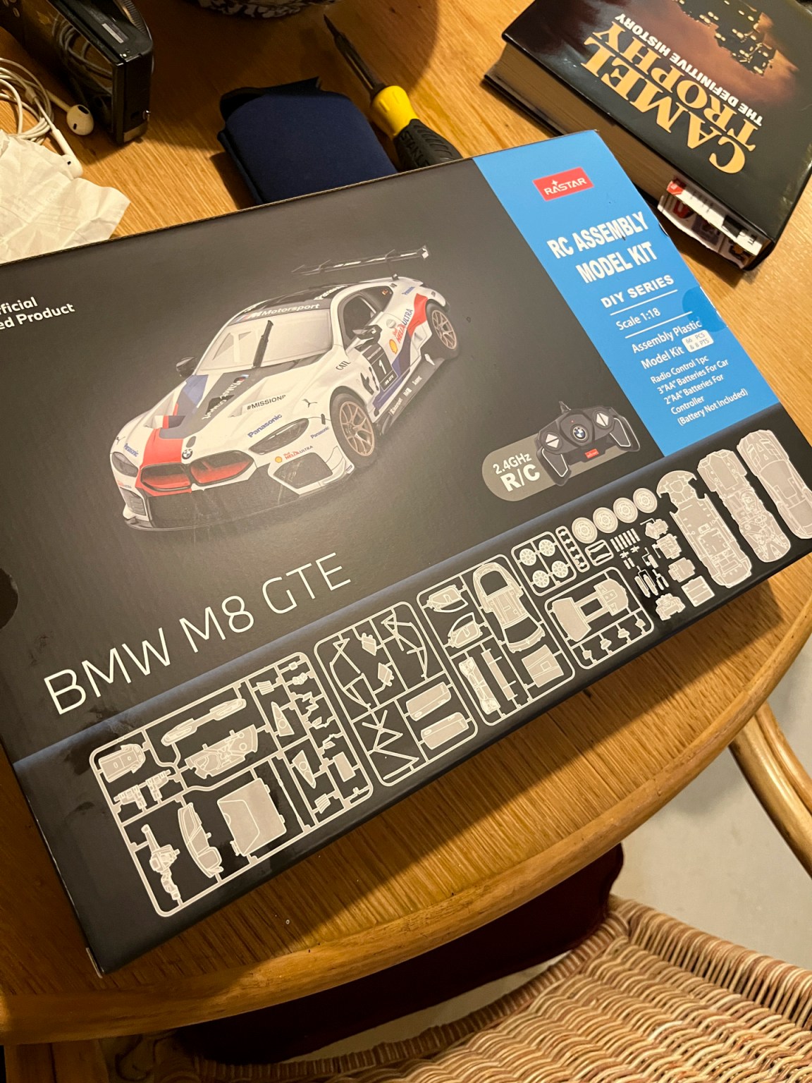 This BMW M8 Remote Control Model Is a Great Gift for Car People