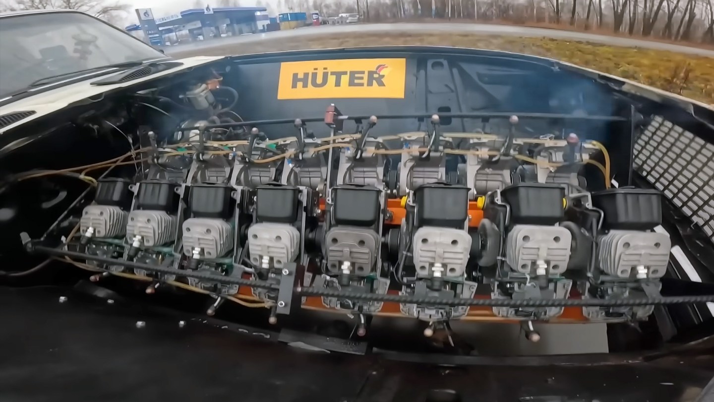 Russian Mechanics Make a V16 Out of 16 Chainsaw Engines, Stuff It Into ...