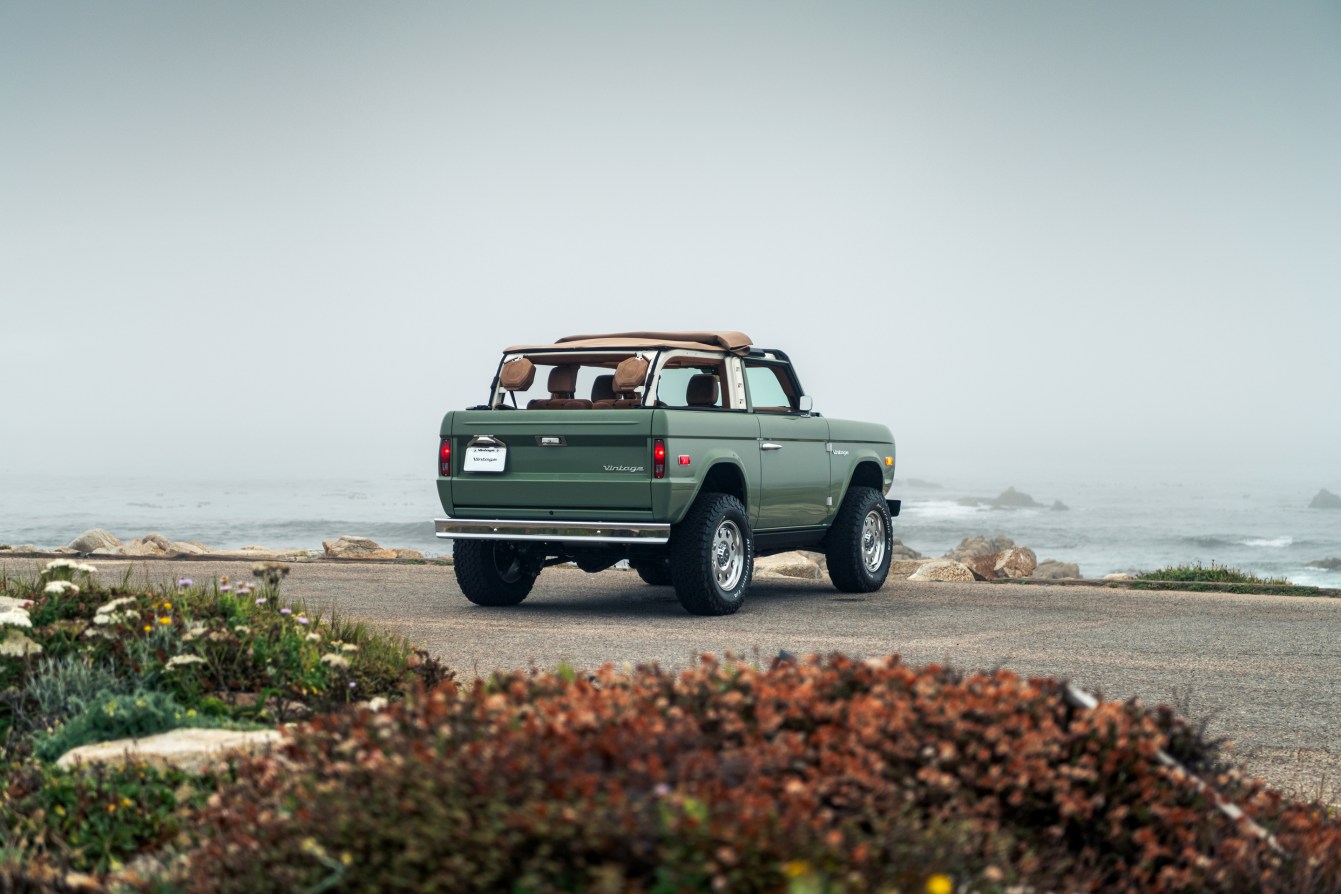 Ford Sues Company For Body-Swapping New Broncos with Classic Bronco Design