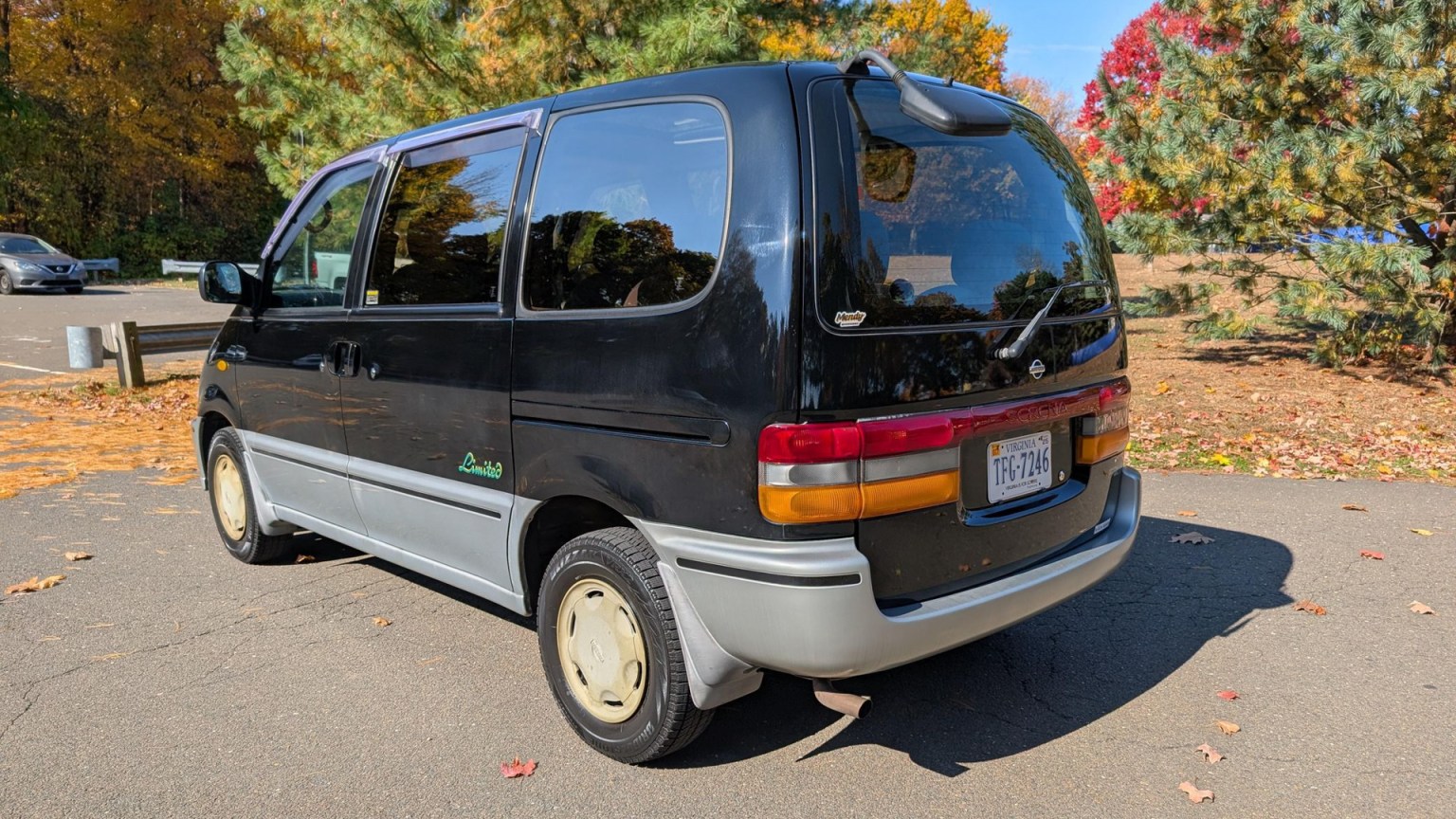 These Funky Mirrors on JDM Vans Were Made for a Time Before Backup Cameras