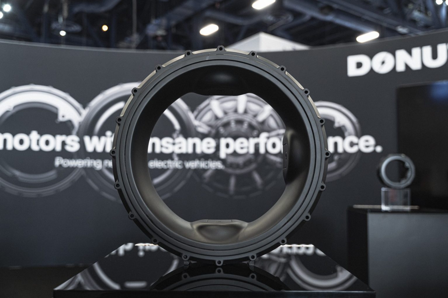 New Electric ‘Donut Motor’ Makes 856 HP but Weighs Just 88 Pounds