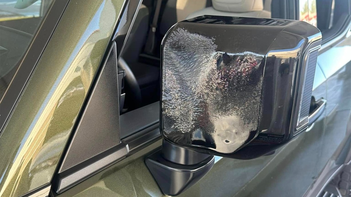 Enjoy Three Hours of the Lexus LFA's V10 Exhaust Sound