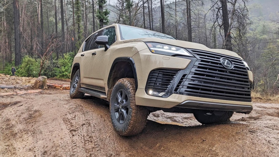 2025 Lexus LX 700h First Drive Review: A Perfect SUV for a Very ...
